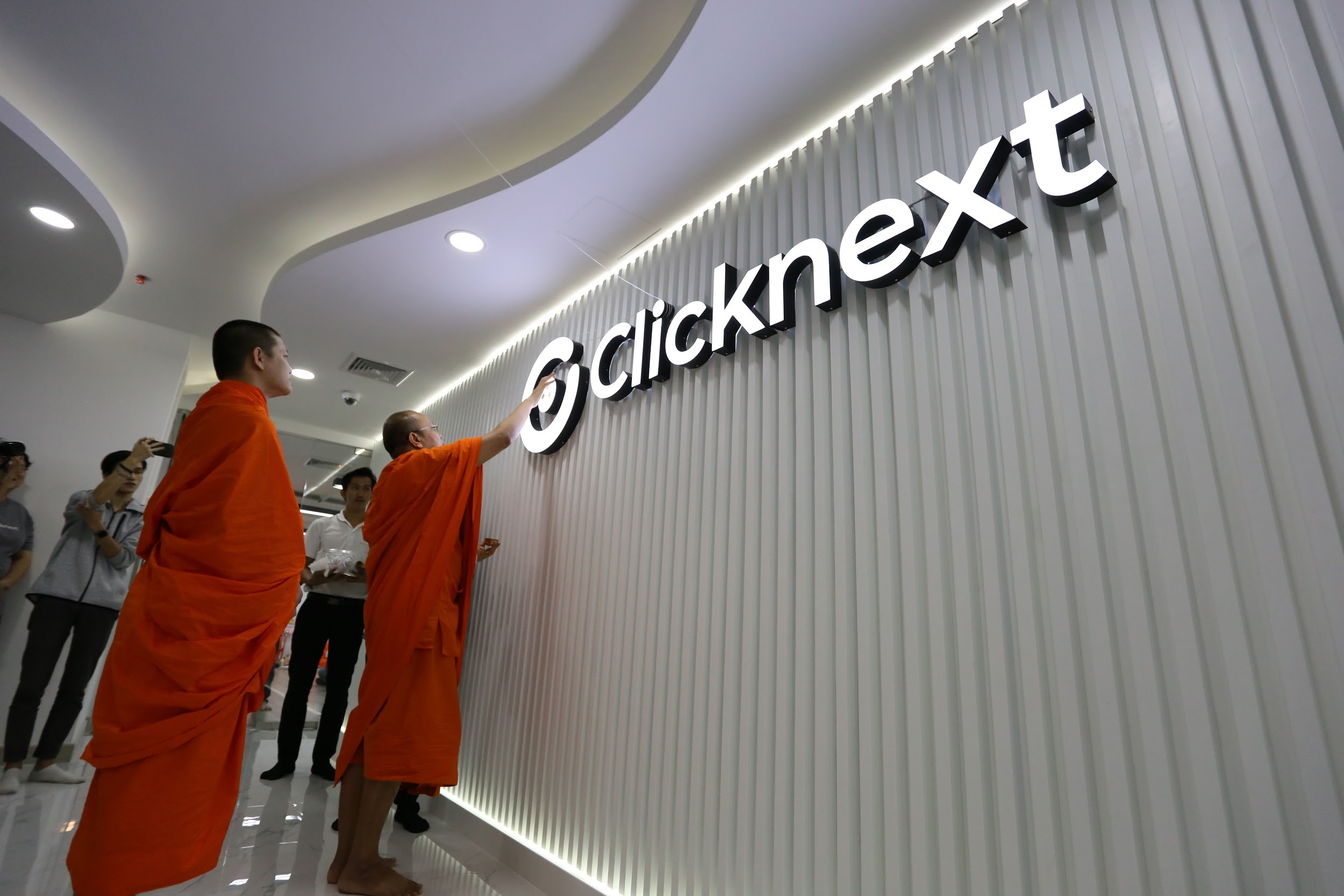 ทำบุญขึ้นบ้านใหม่ ClickNext 2019! - Clicknext Community